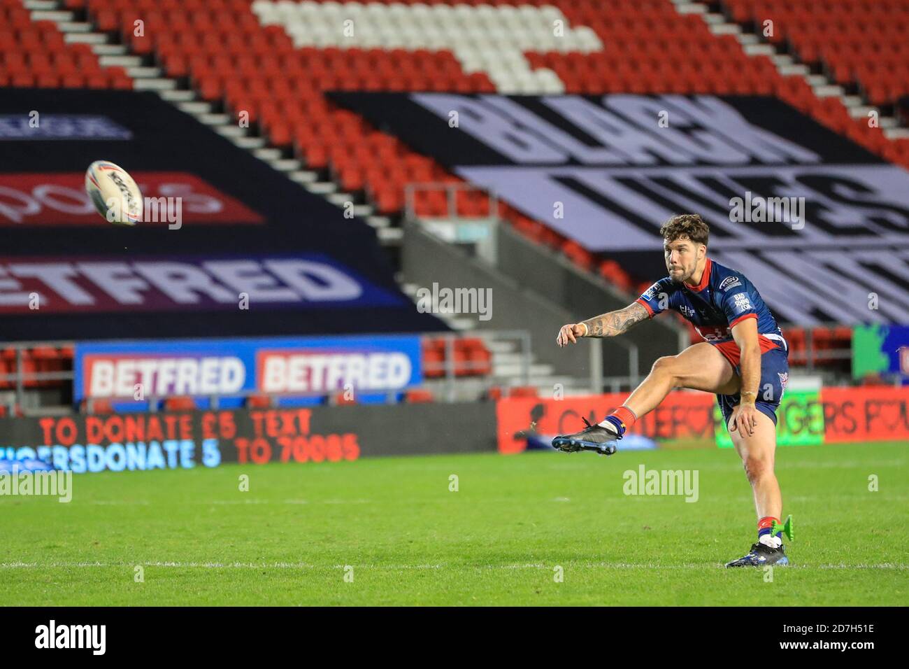 Will Dagger (19) of Hull KR converts Matt Parcell (9) of Hull KR try ...