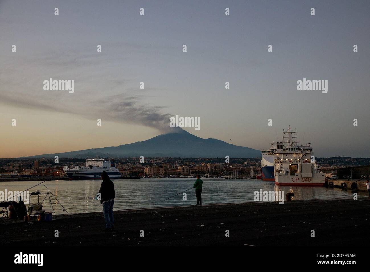 Angela ash hi-res stock photography and images - Alamy