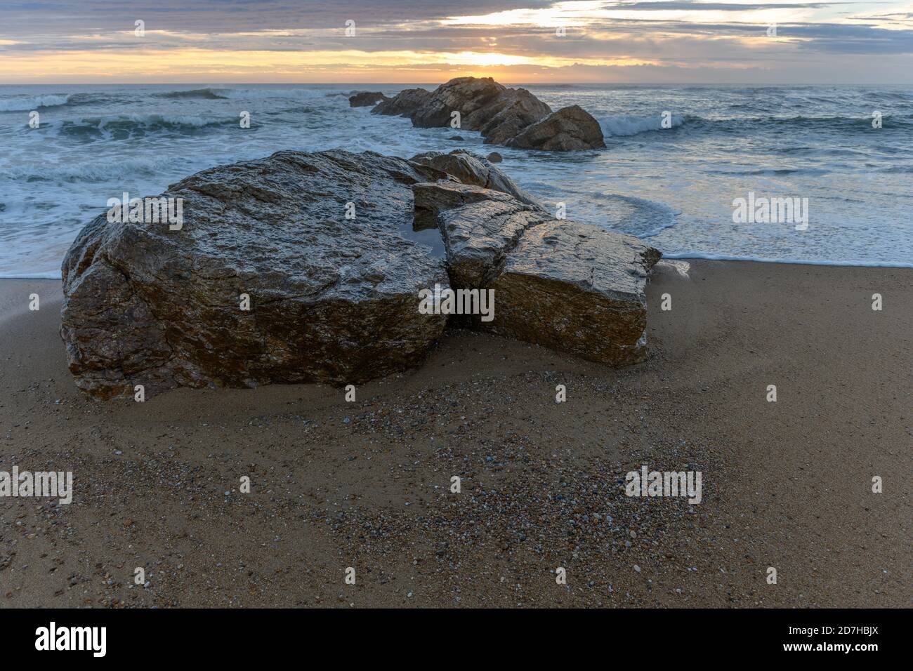 Beautiful sunset at the atlantic coast in France Stock Photo - Alamy