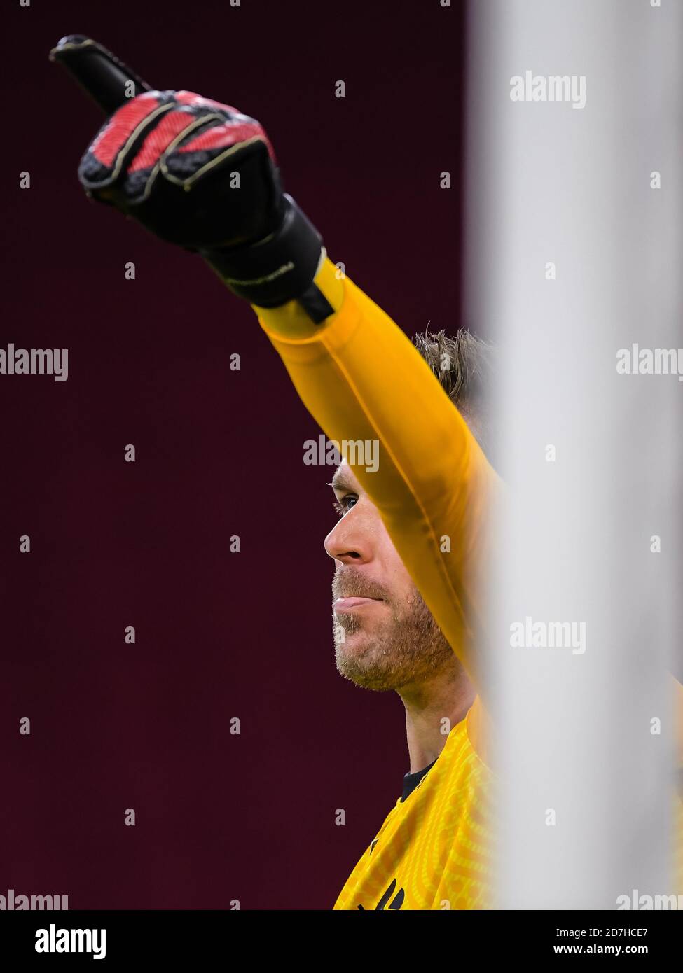 AMSTERDAM, NETHERLANDS - OCTOBER 21: goalkeeper Adrian San Miguel del ...