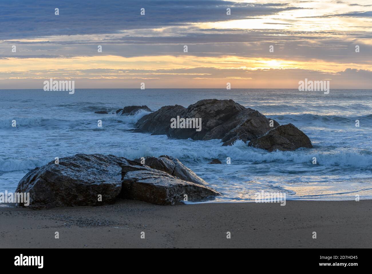 Beautiful sunset at the atlantic coast in France Stock Photo - Alamy