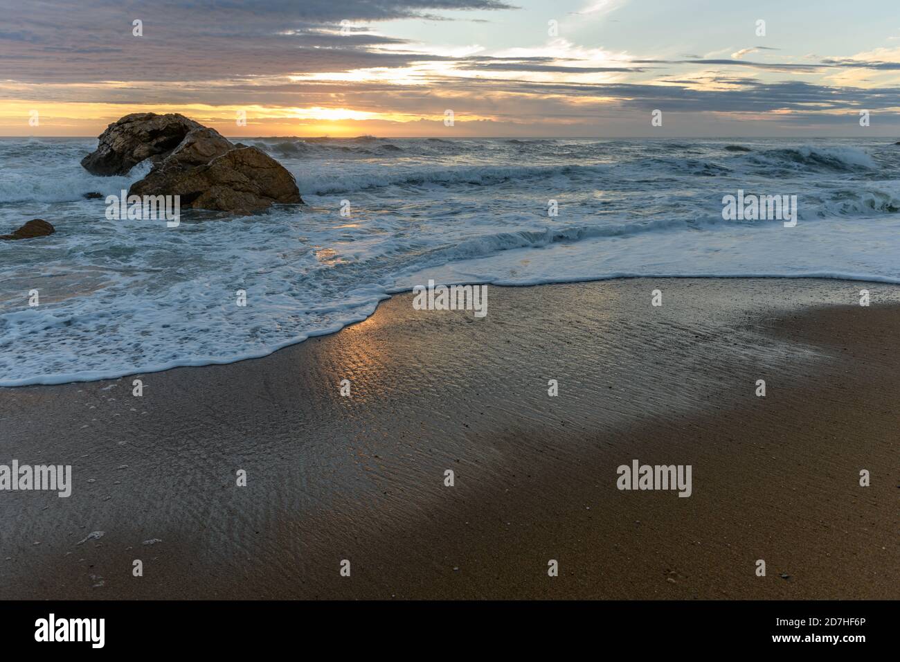 Beautiful sunset at the atlantic coast in France Stock Photo - Alamy