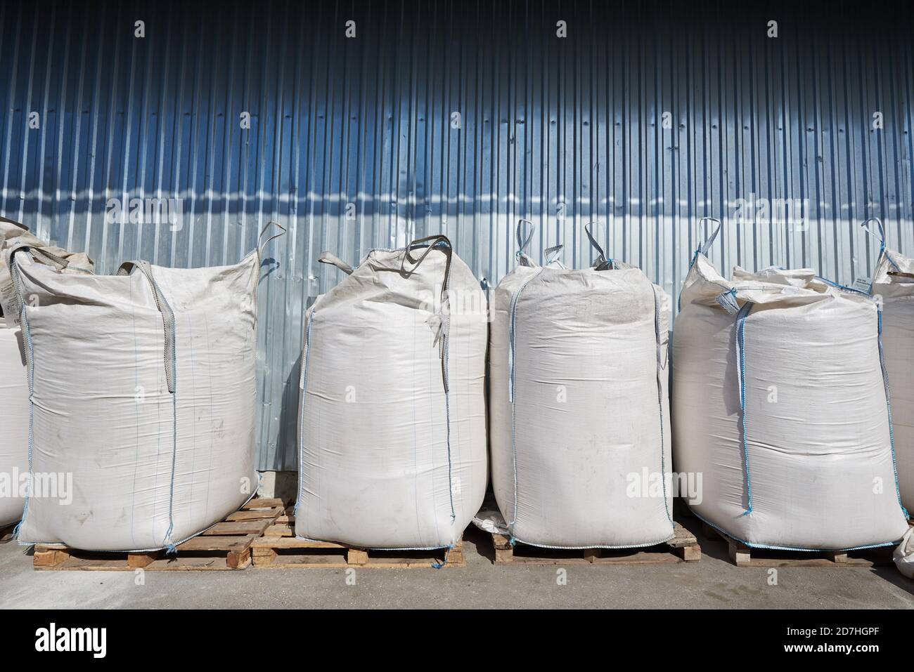 Bulk sacks hi-res stock photography and images - Alamy