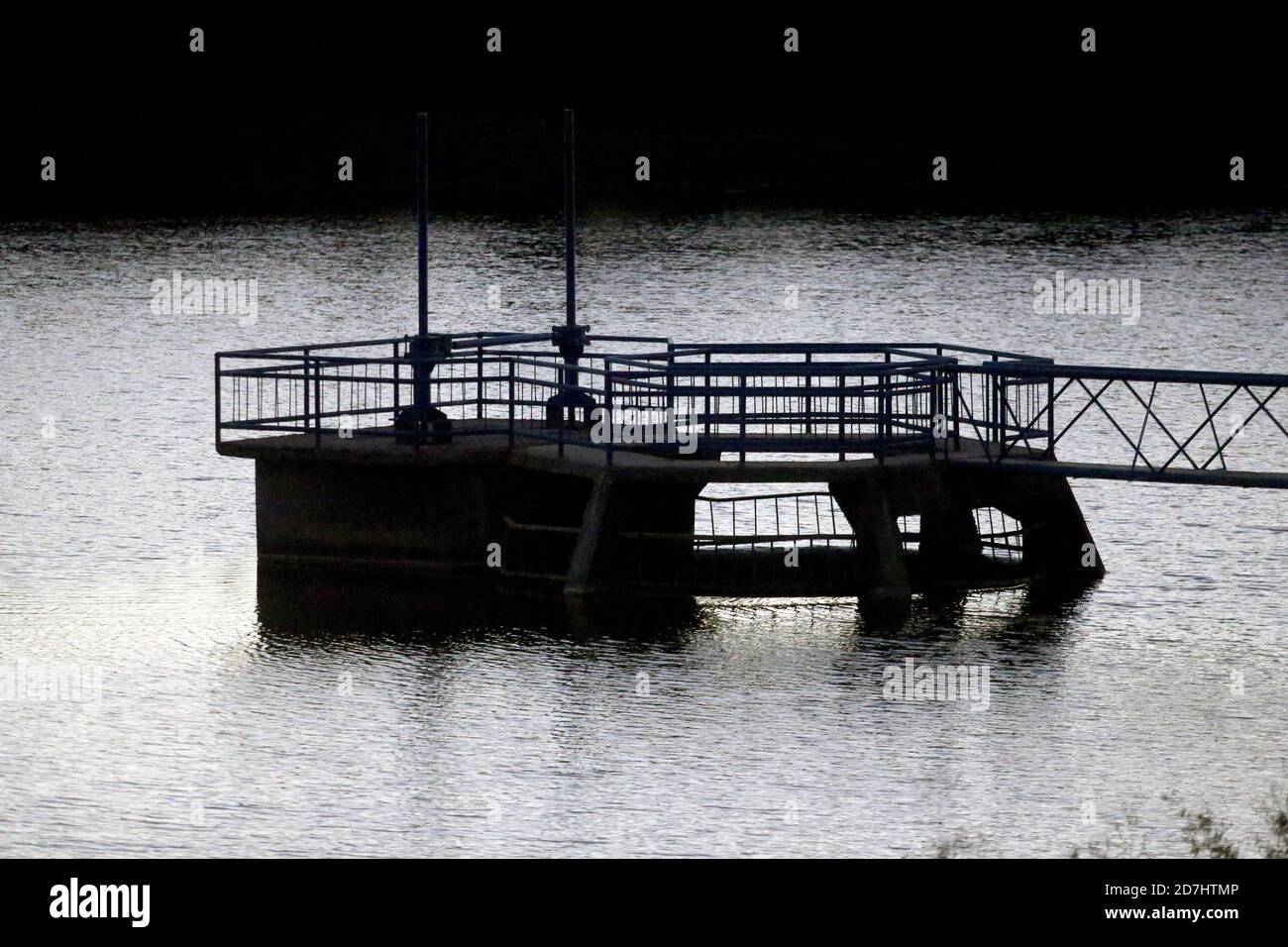 Reservoir sluice gates hi-res stock photography and images - Alamy