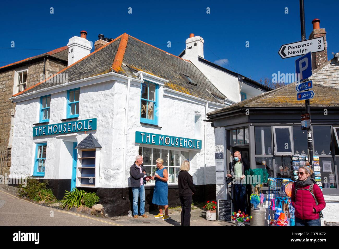 Mousehole shop mousehole cornwall hi-res stock photography and images ...