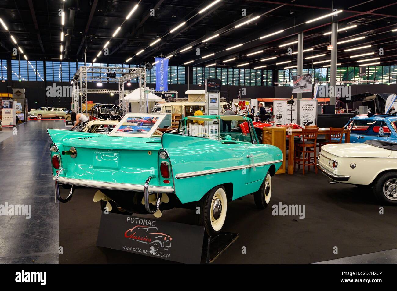 Amphibian car cars hi-res stock photography and images - Alamy
