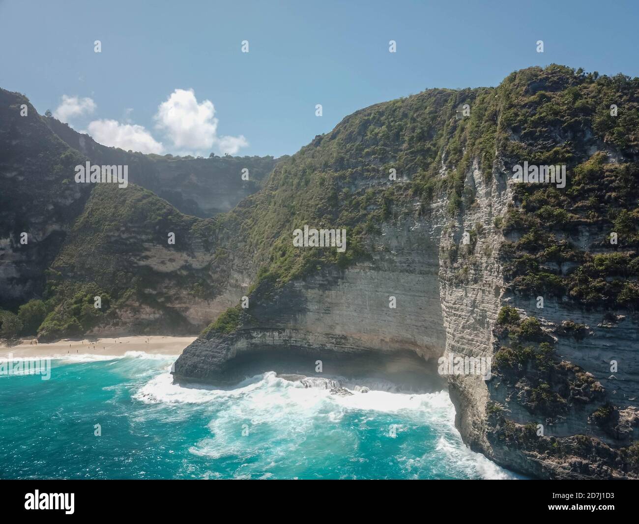 Breathtaking view on Manta Bay or Kelingking Beach at Nusa Penida ...