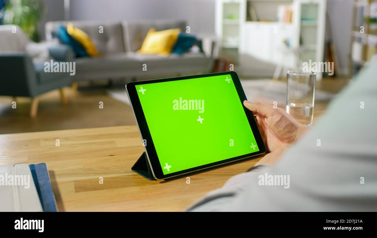 House design computer screen hi-res stock photography and images - Alamy