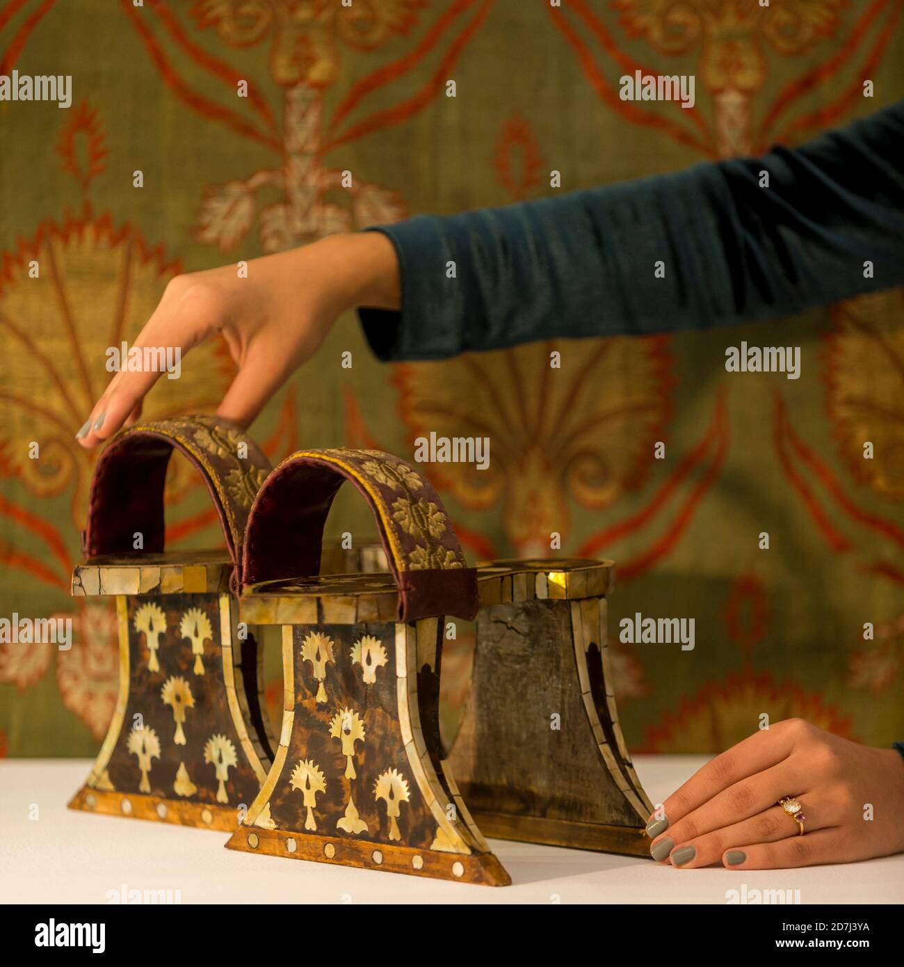 20 islamic art hi-res stock photography and images - Alamy