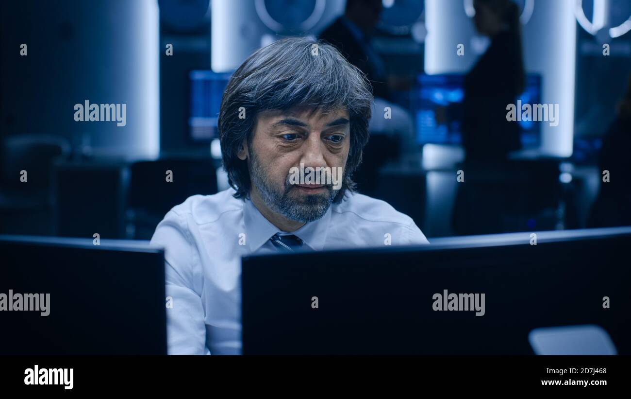 Business analysts High Resolution Stock Photography and Images - Alamy