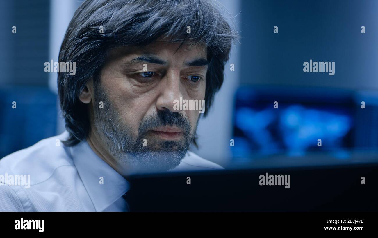 System center advisor background hi-res stock photography and images ...