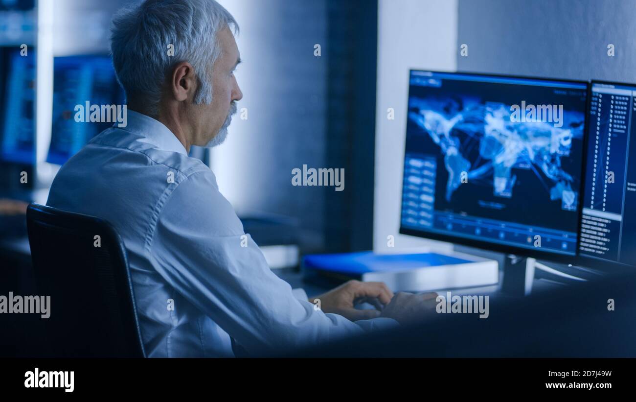 Technical support team hi-res stock photography and images - Alamy