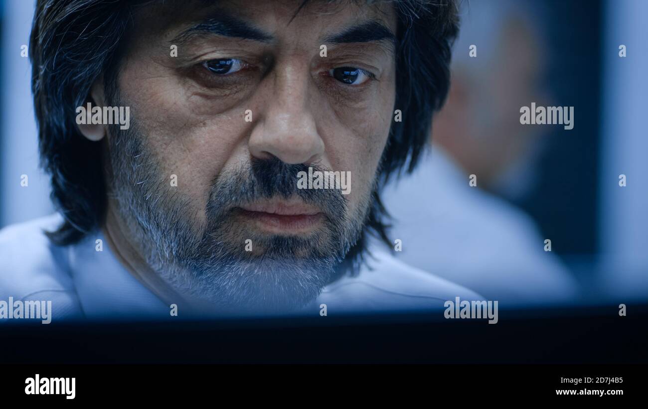 System center advisor background hi-res stock photography and images ...