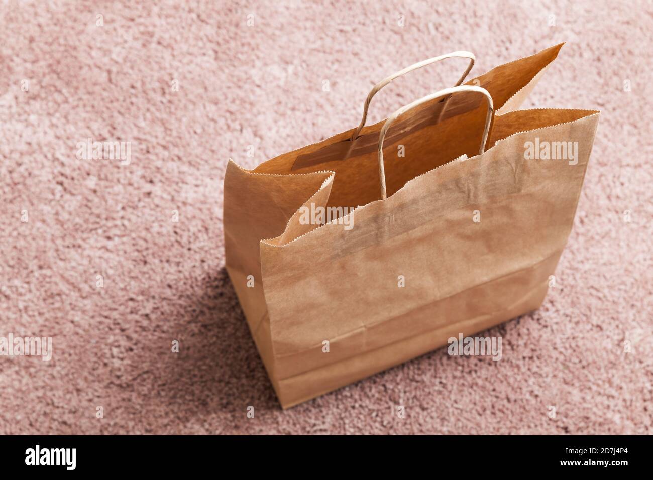 Bag stands hi-res stock photography and images - Alamy