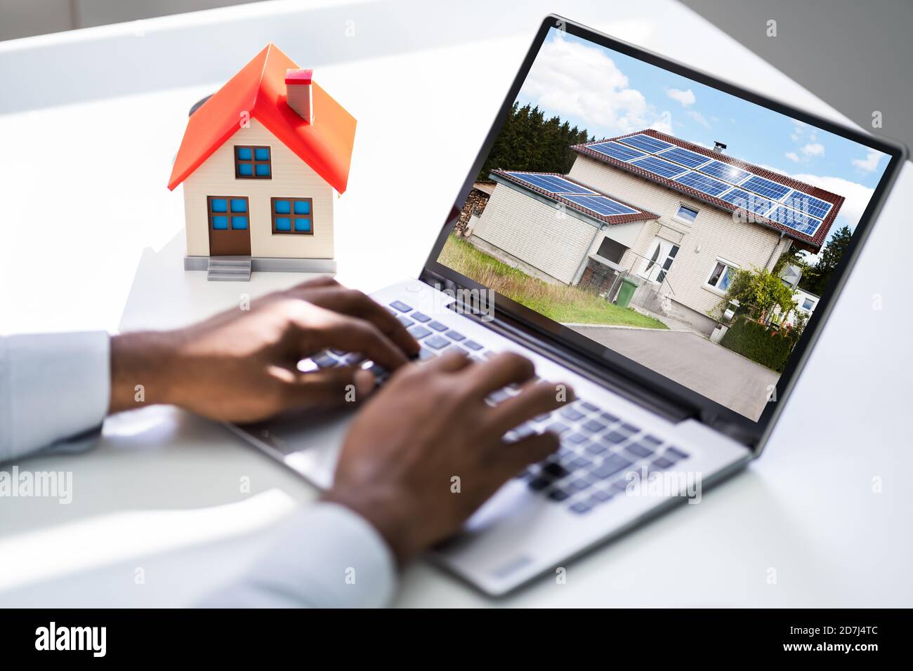 Residential solar power center hi-res stock photography and images - Alamy