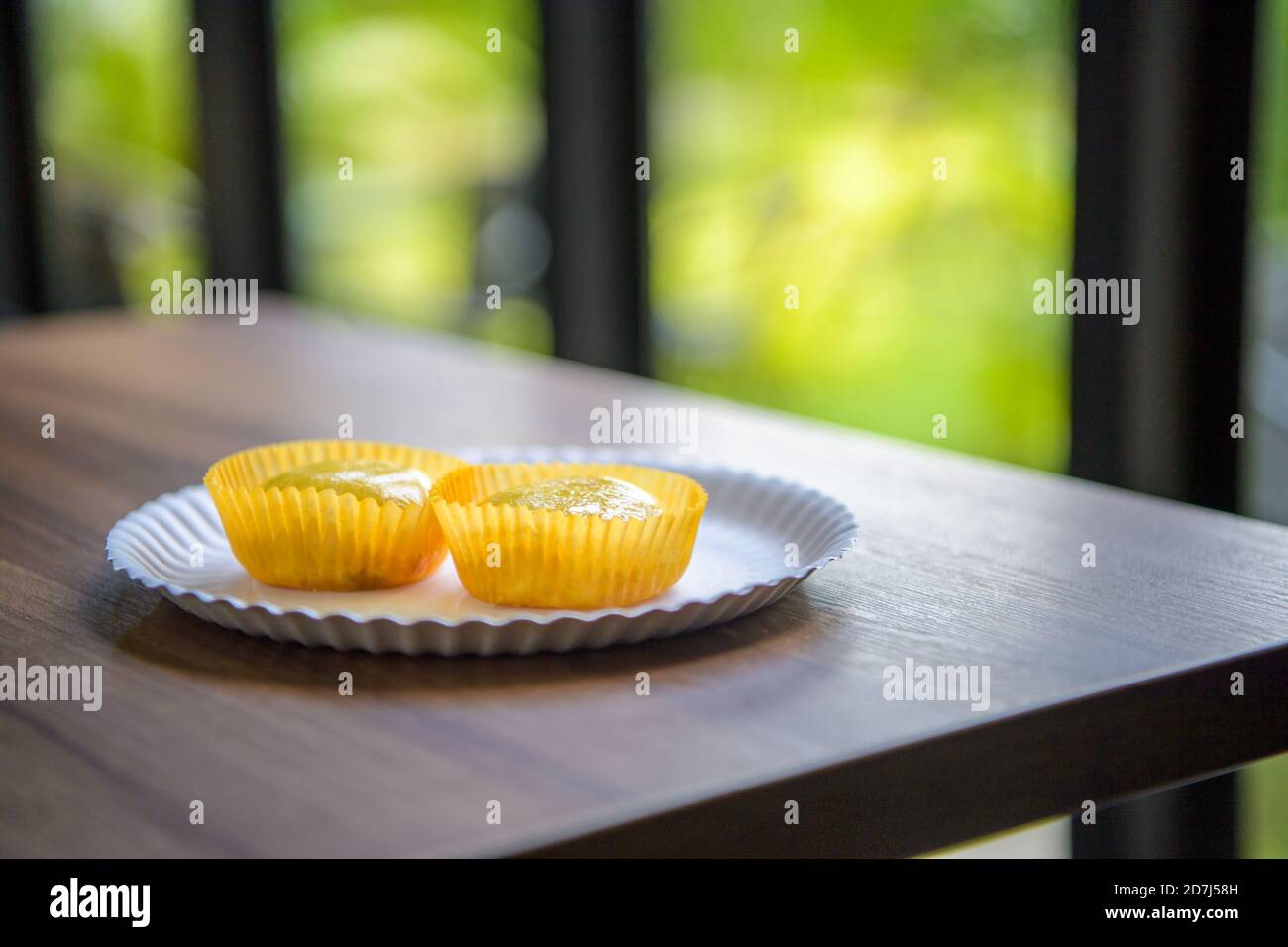 Chinese cake hi-res stock photography and images - Alamy