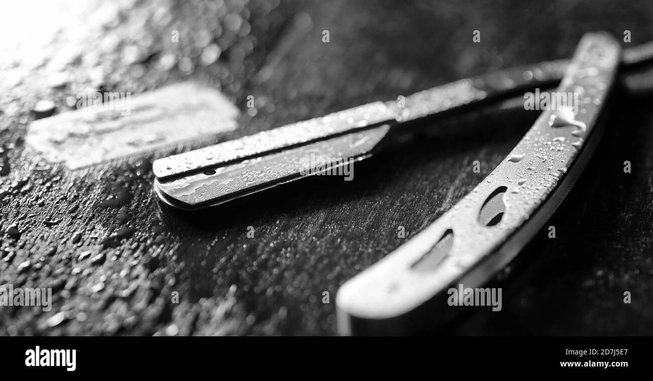 Mens shaving vintage Black and White Stock Photos & Images - Alamy