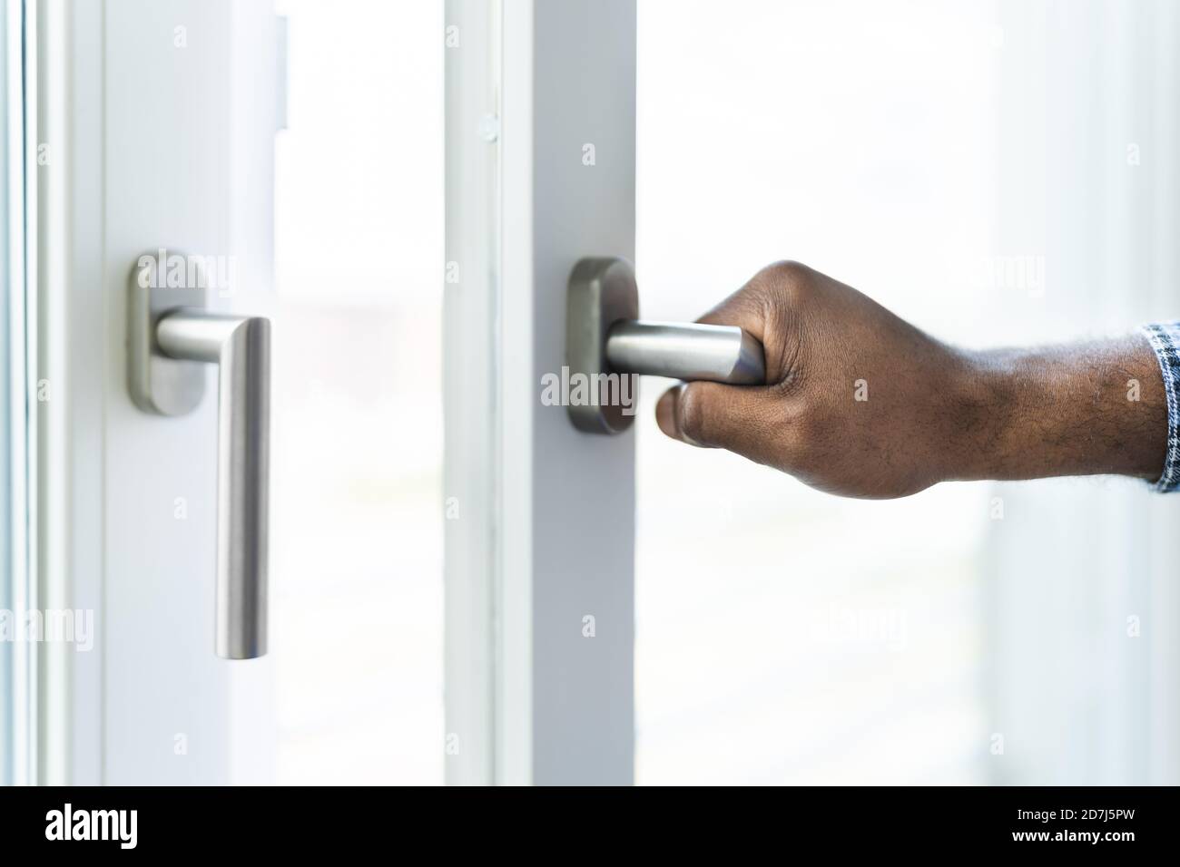 Office opening window hi-res stock photography and images - Alamy