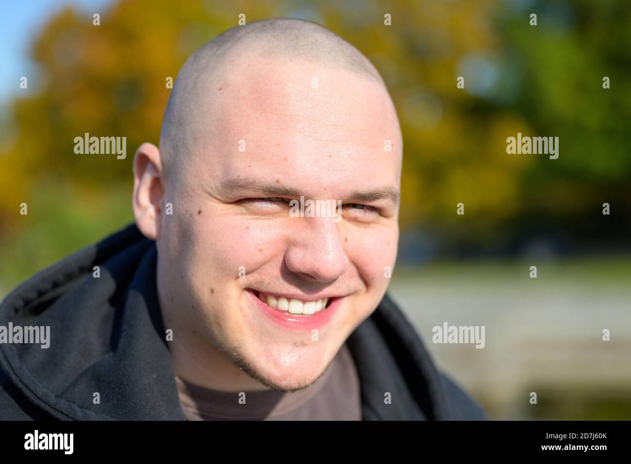 Genial man hi-res stock photography and images - Alamy