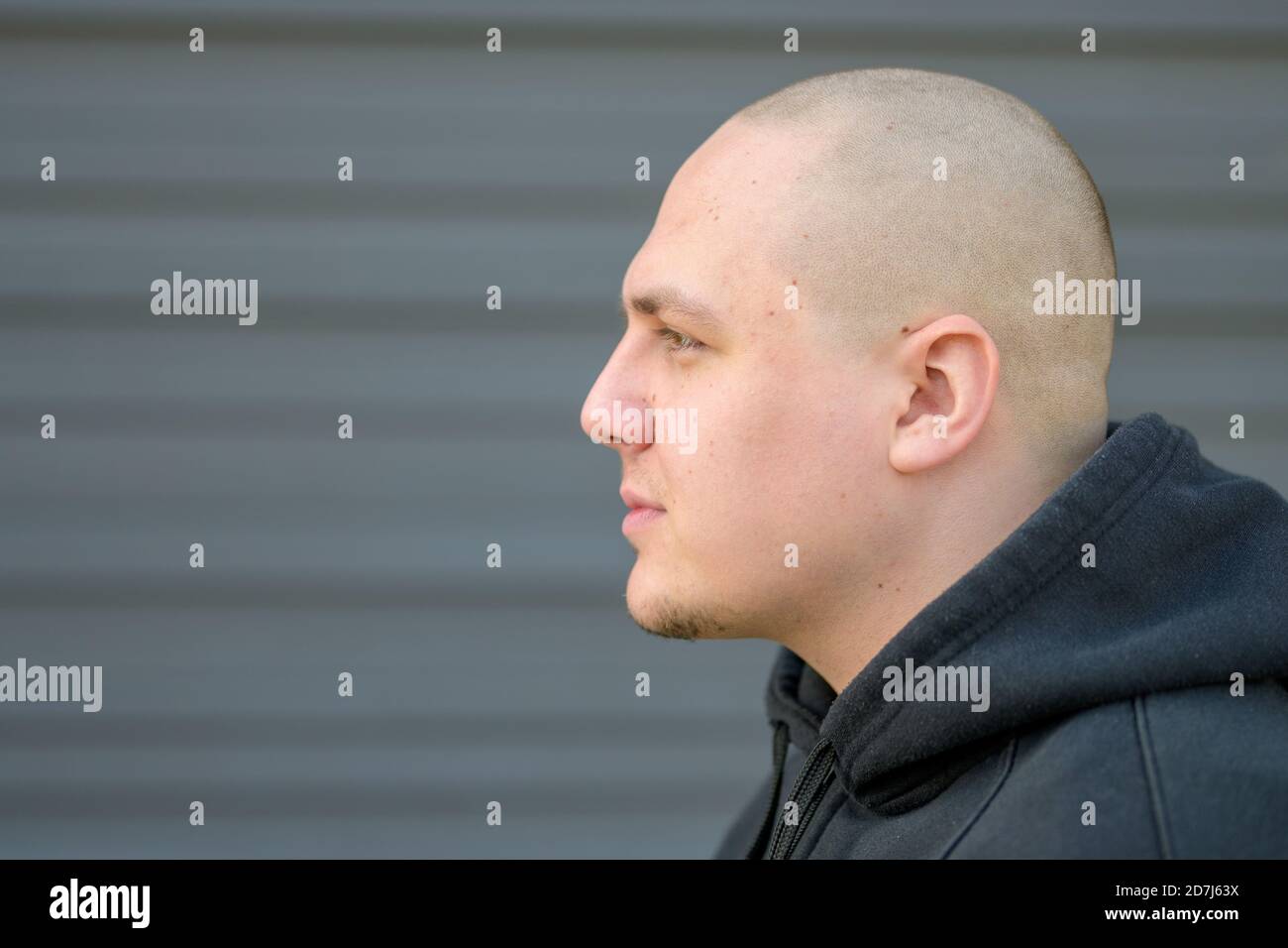 Deadpan man hi-res stock photography and images - Alamy