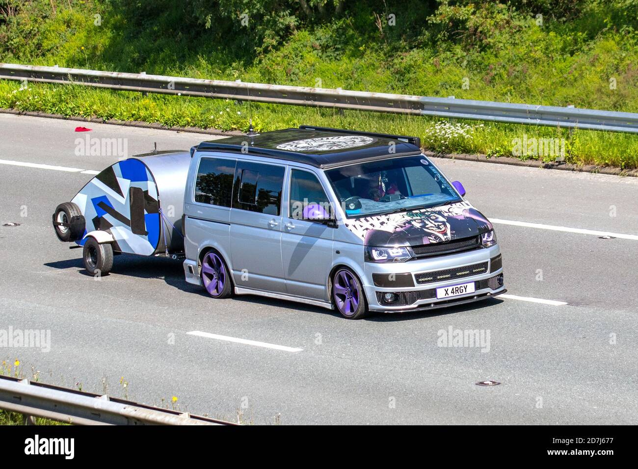 Silver fleet cars hi-res stock photography and images - Alamy