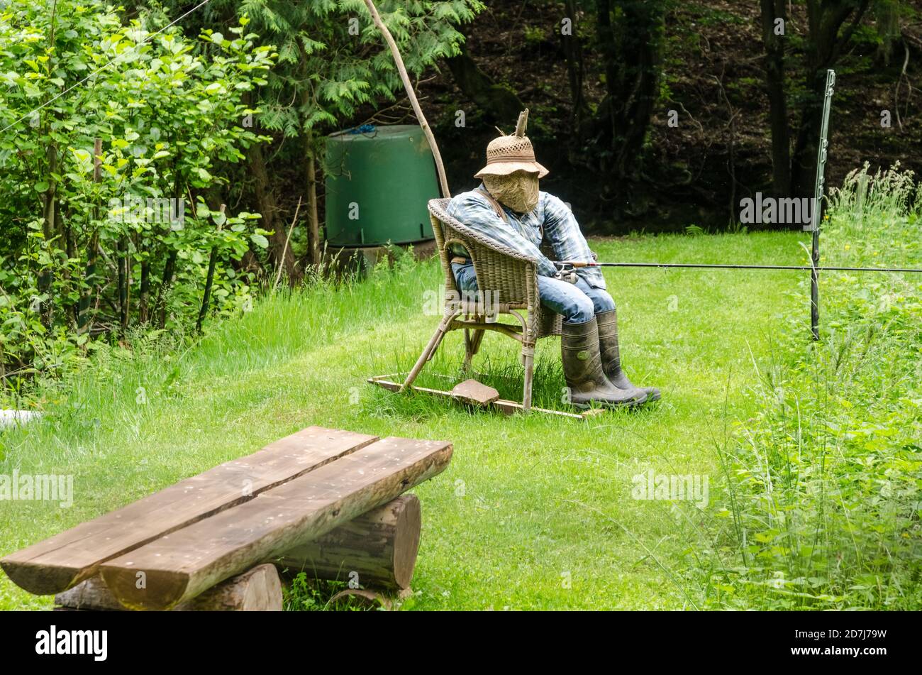 Human scarecrow hi-res stock photography and images - Alamy