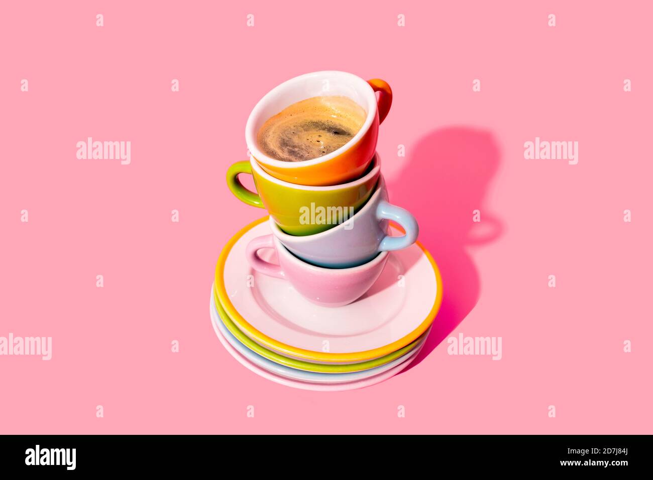 Stack of plates hi-res stock photography and images - Alamy