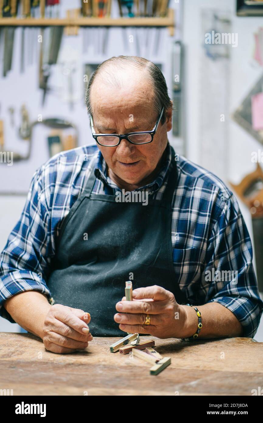 Professional workbench hi-res stock photography and images - Alamy