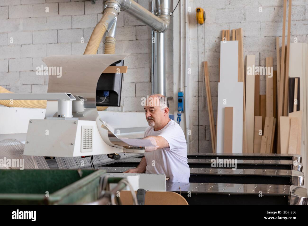 Wood cutting machine hi-res stock photography and images - Alamy