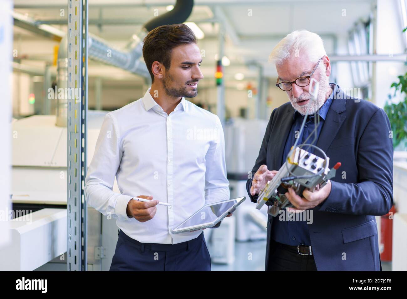 Engineer technology male machine hi-res stock photography and images ...