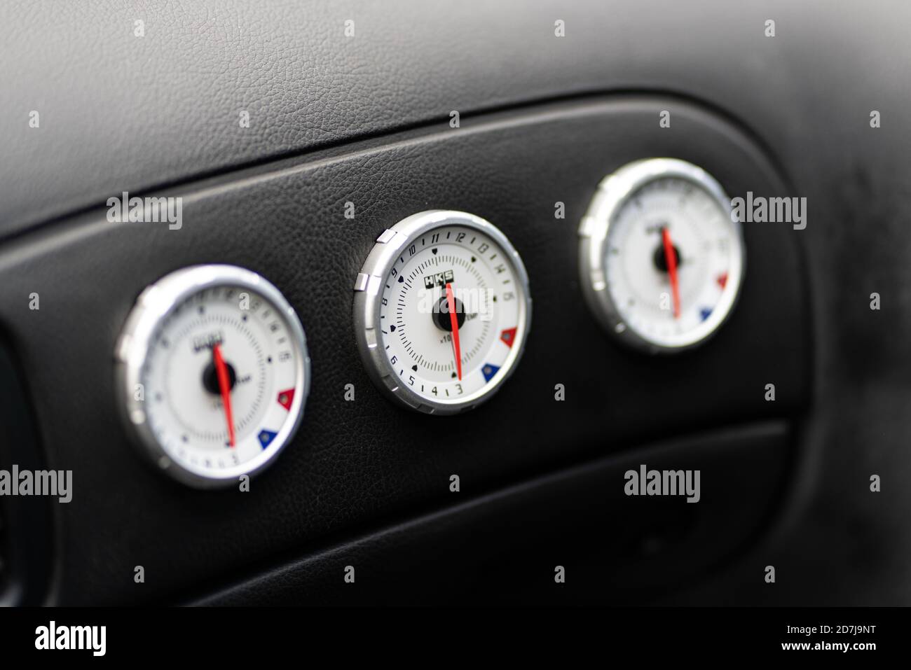 Car number three hi-res stock photography and images - Alamy