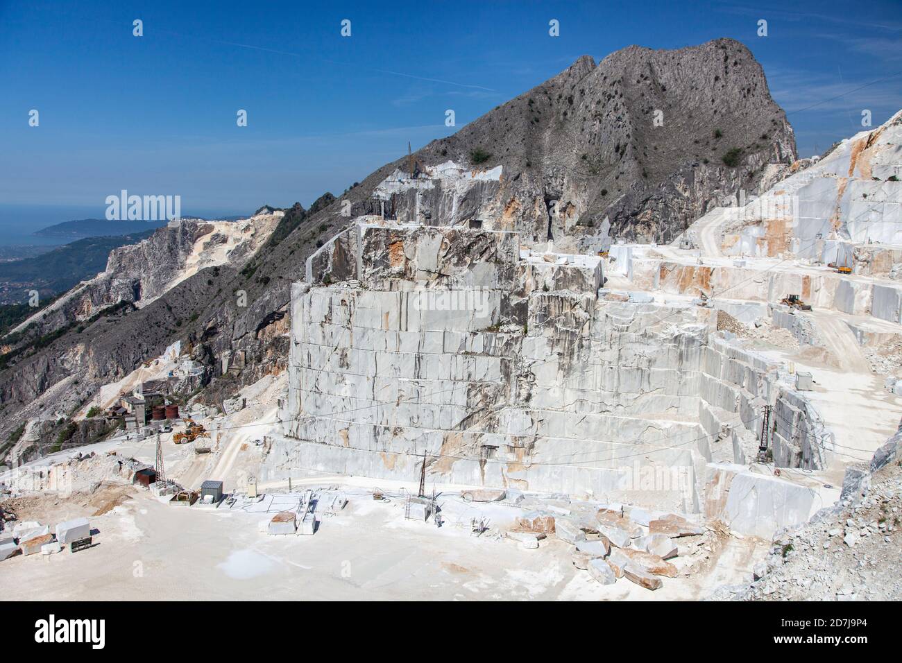 Landscape of Carrara marble quarries Stock Photo - Alamy