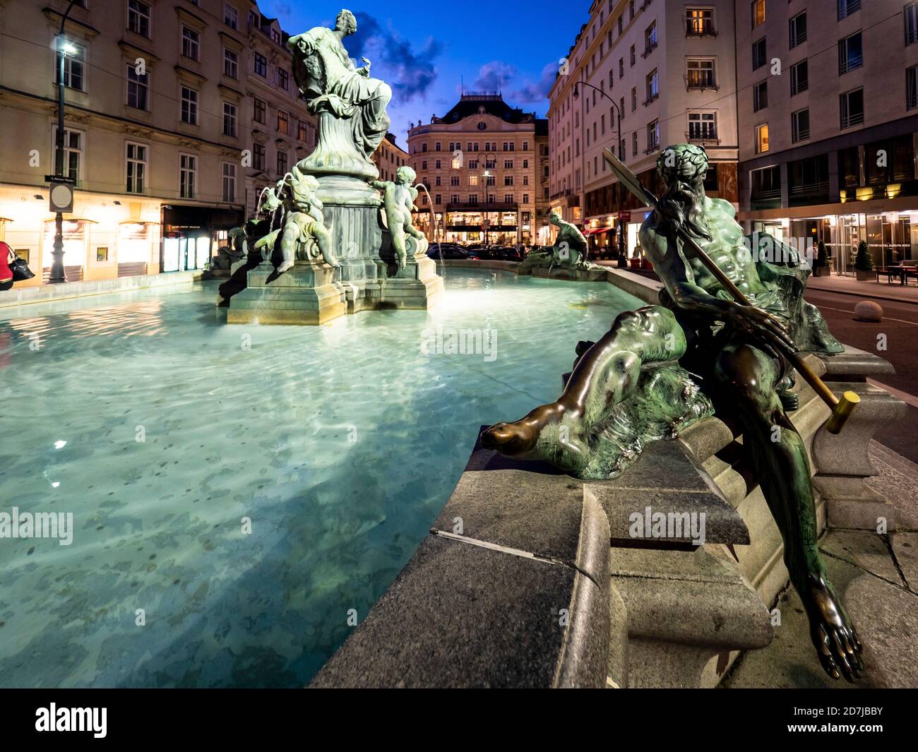 Donnerbrunnen fountain hi-res stock photography and images - Alamy