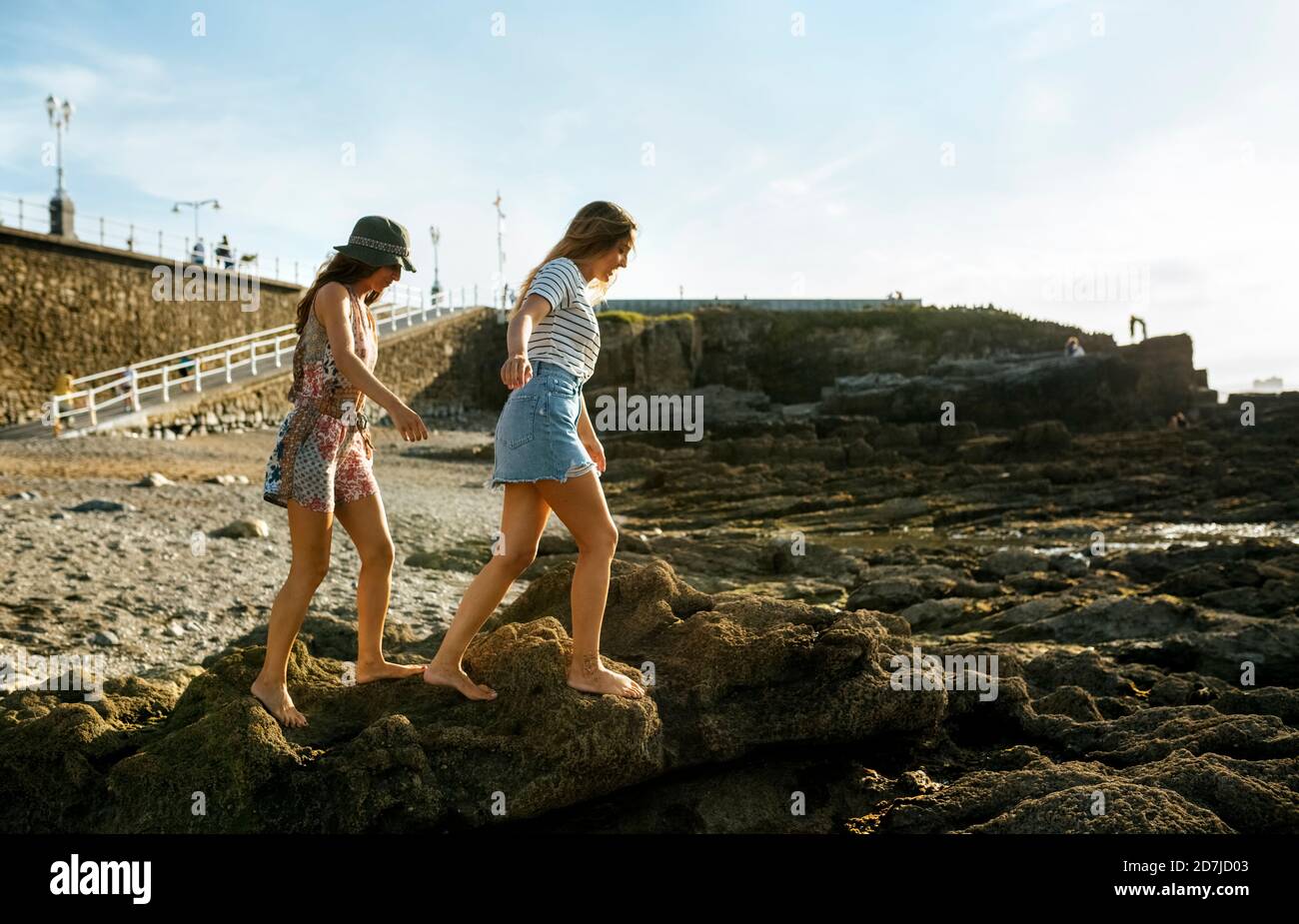 Women on beach hi-res stock photography and images - Alamy