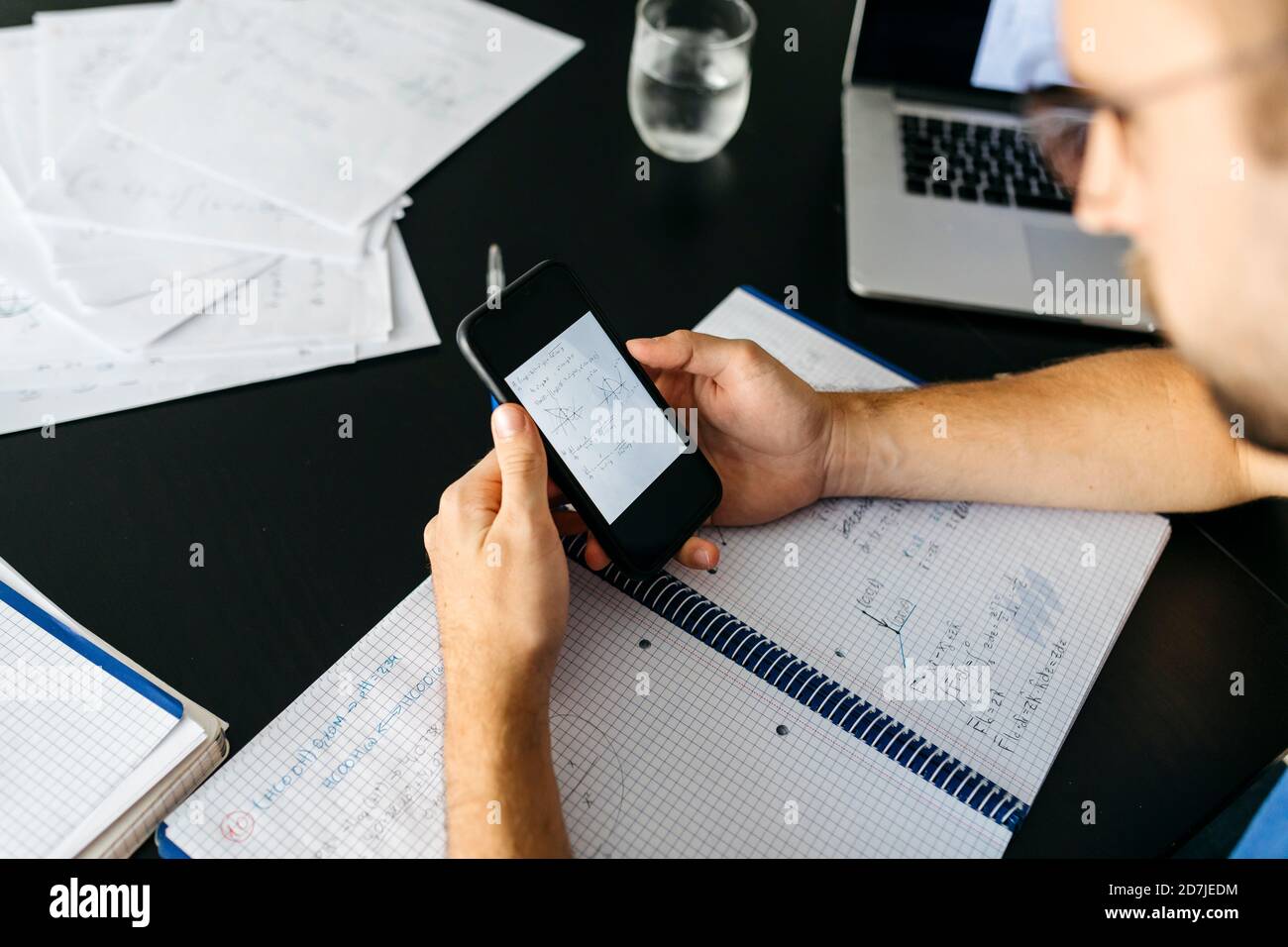 Mathematical equations hi-res stock photography and images - Alamy