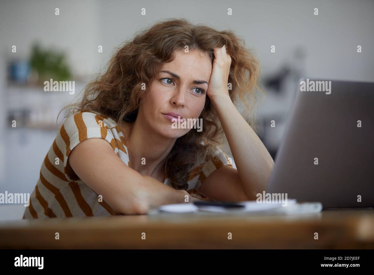 Hand sitting hi-res stock photography and images - Alamy