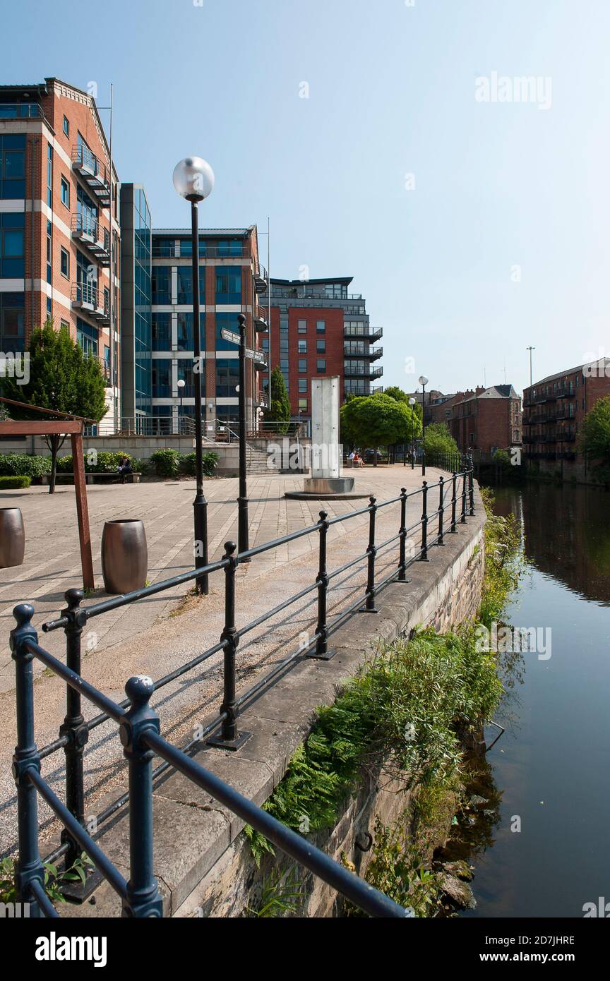 Hunslet riverside hi-res stock photography and images - Alamy