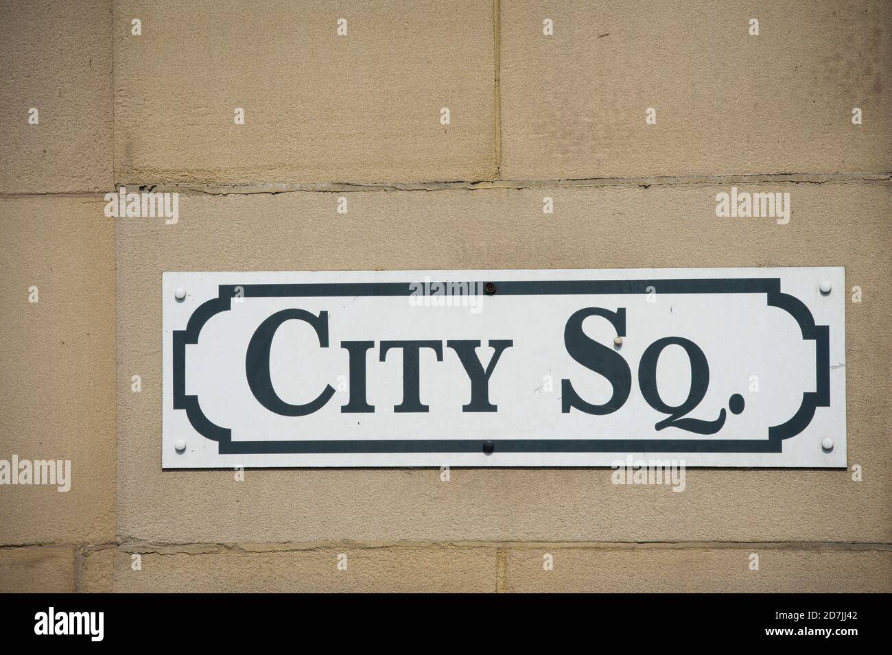 Sign leeds city yorkshire hi-res stock photography and images - Alamy