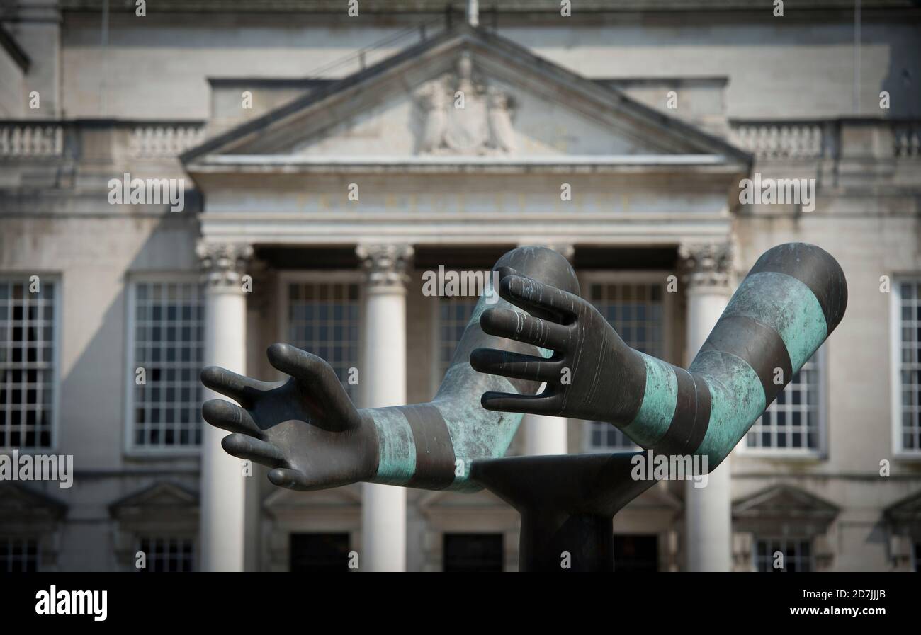 Bronze sculpture "Both Arms" by Leeds sculptor Kenneth Armitage in ...