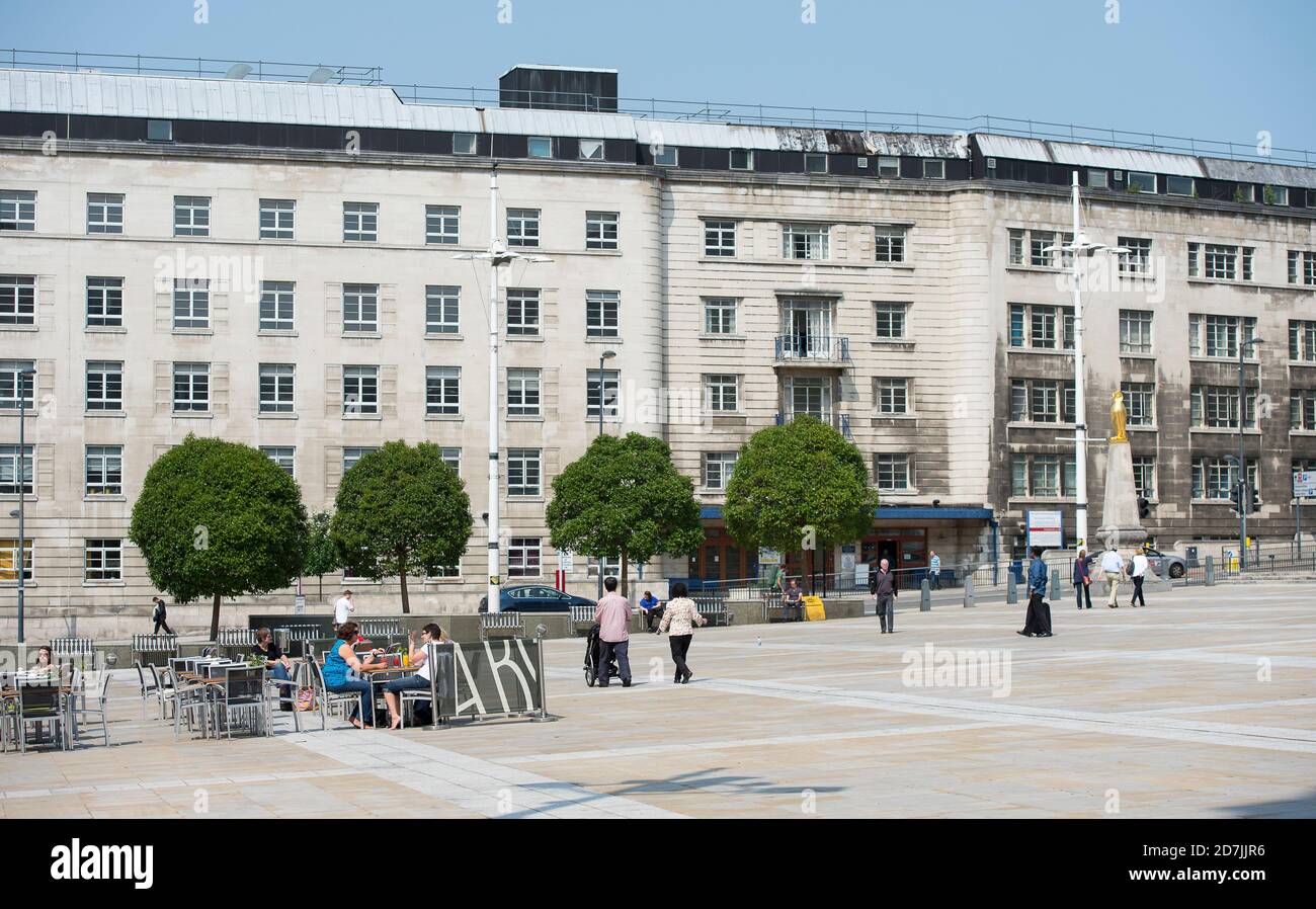 Brotherton Wing of Leeds General Infirmary, Leeds, West Yorkshire ...