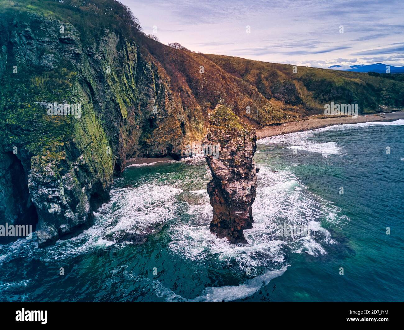 Wave against the cliff hi-res stock photography and images - Alamy