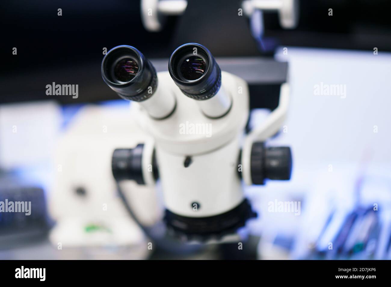 Light microscope laboratory hi-res stock photography and images - Alamy