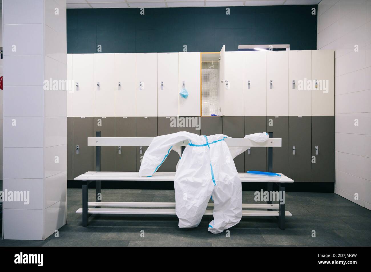 Room shield hi-res stock photography and images - Alamy