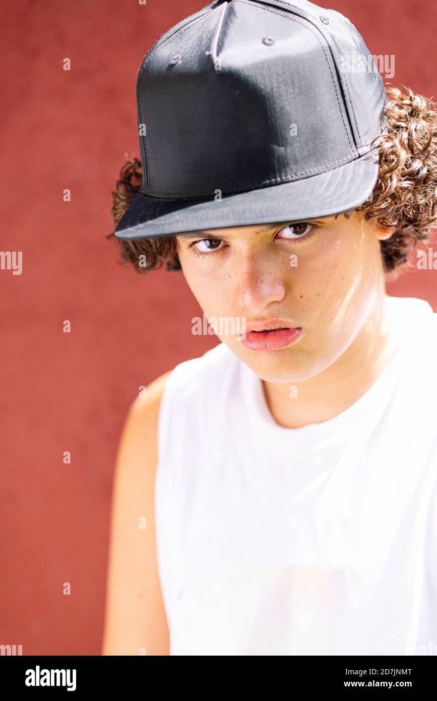 Serious boys hi-res stock photography and images - Alamy