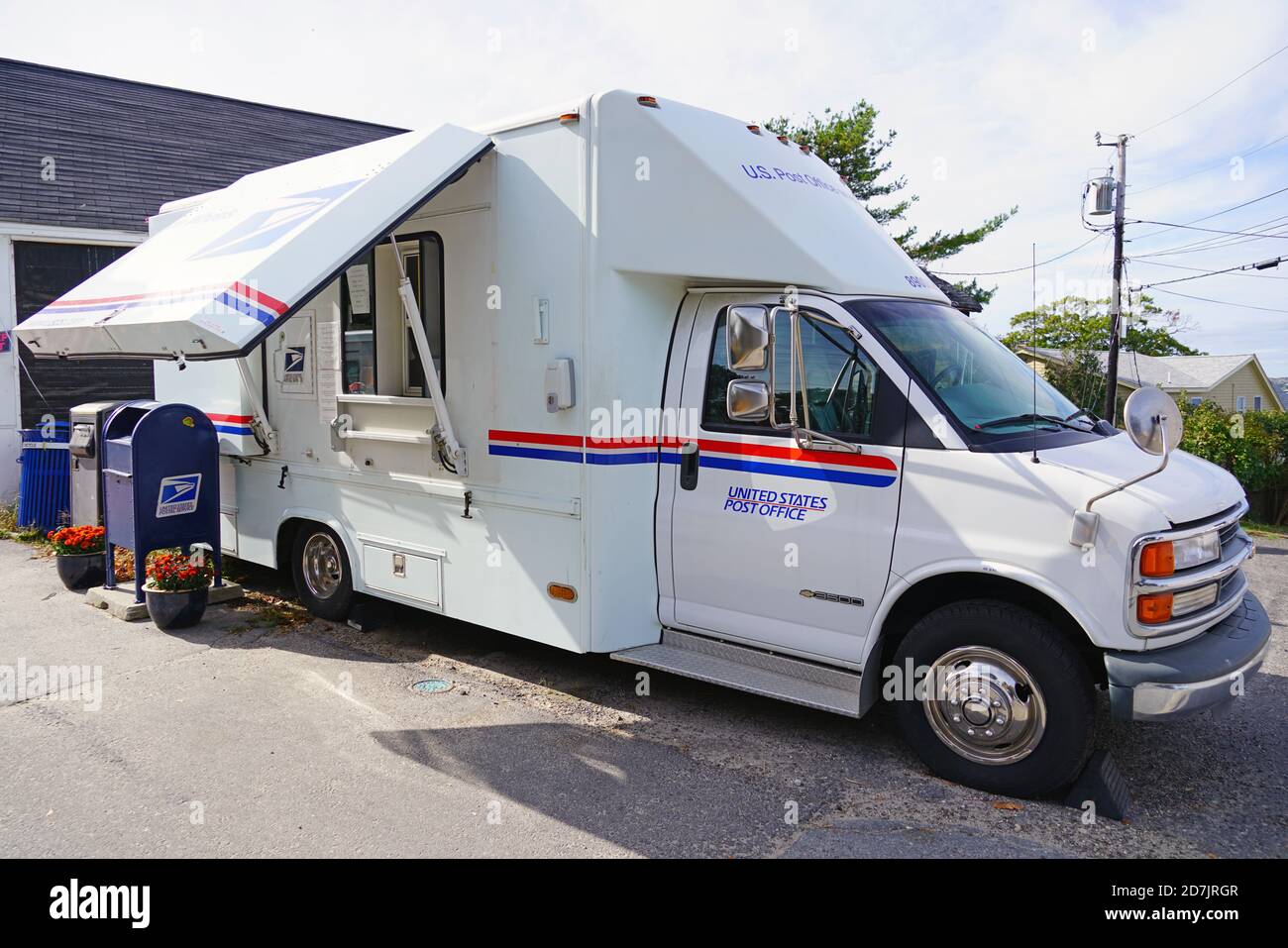 Mobile post office van in hi-res stock photography and images - Alamy