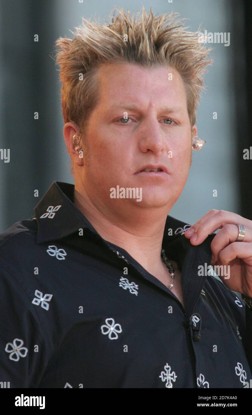 Rascal Flatts Lead Singer 2022