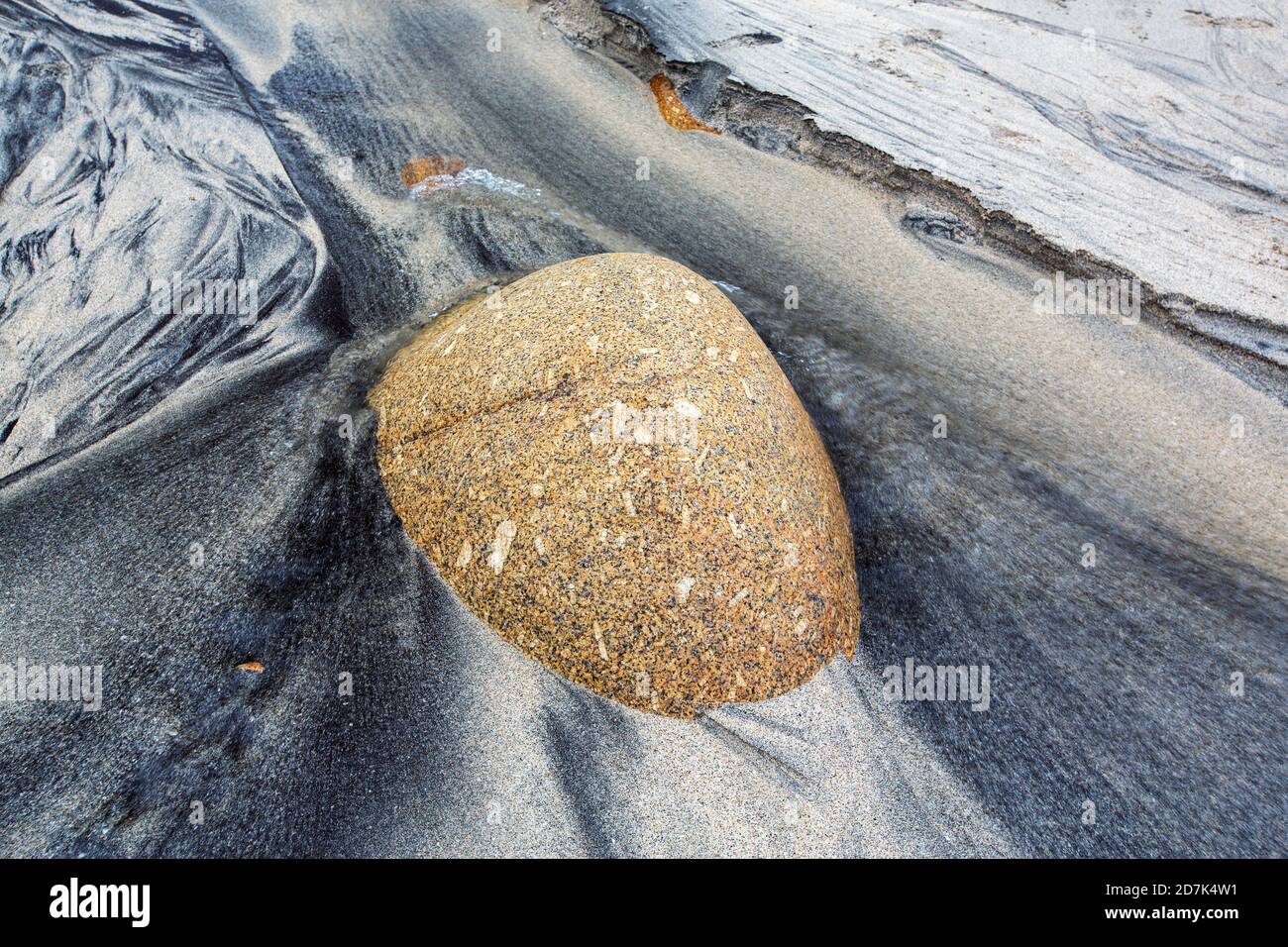 Patterns in the sand on Portheras Cove beach, Cornwall, UK Stock Photo ...