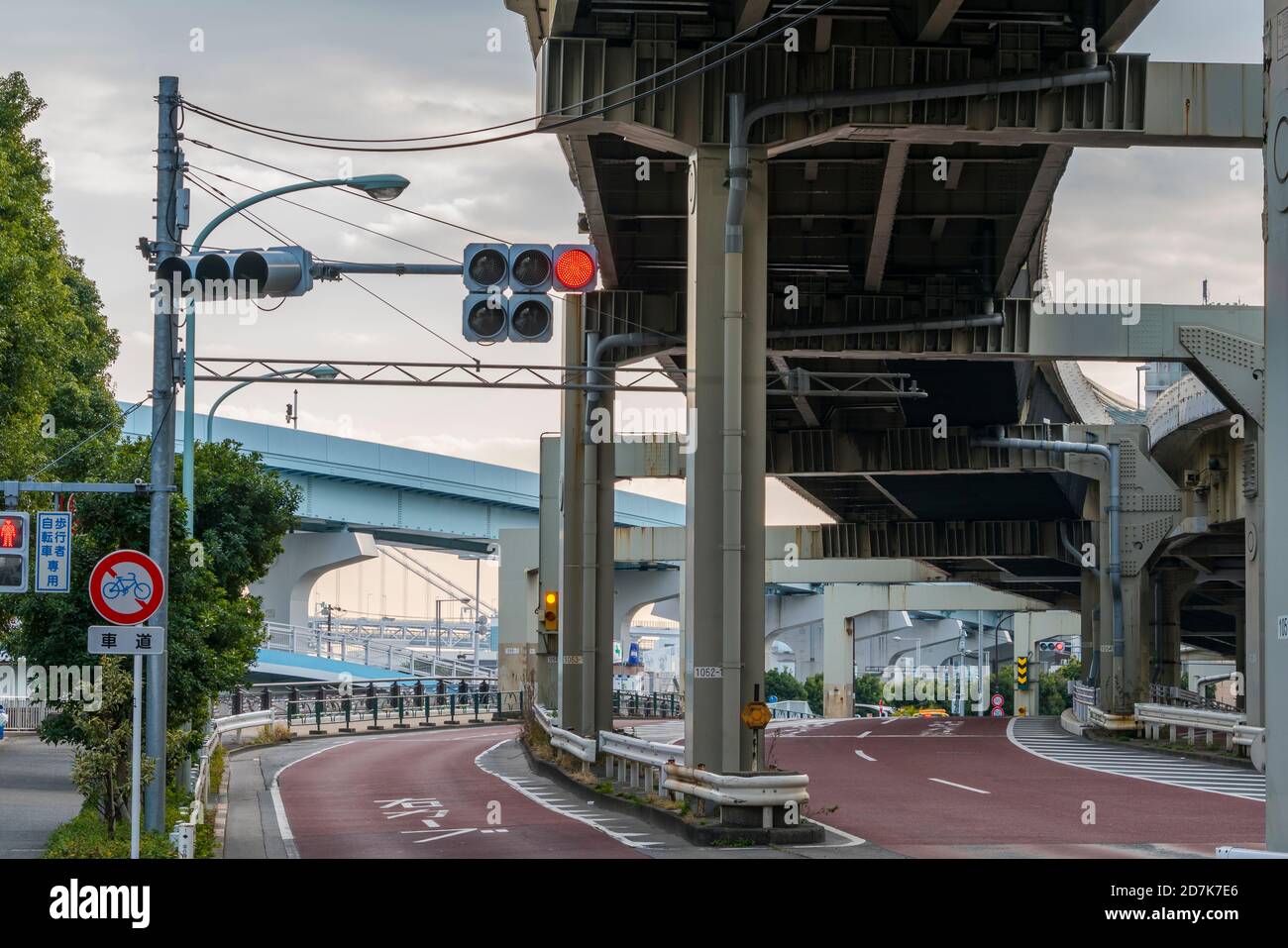 Elevated Railway Track New Transit Yurikamome runs Takeshiba Tokyo ...