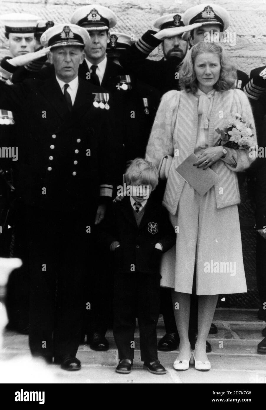 BRAVE 5 YEAR OLD MICHAEL ROBINSON-MOLTKE WITH MUM CHRISTINE AT THE ...