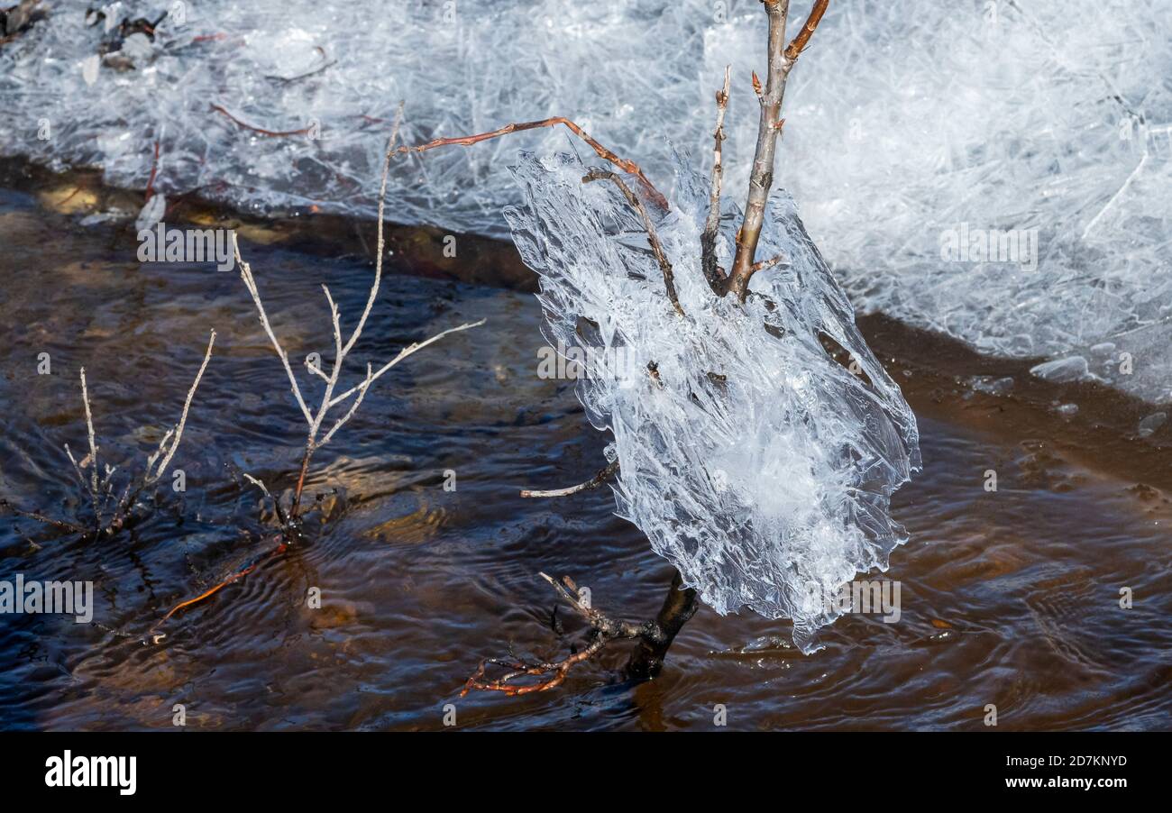 Iciciles hi-res stock photography and images - Alamy